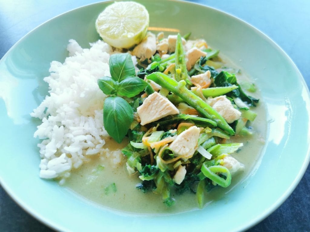 Enkel Thai kyllinggryte – Cavagal